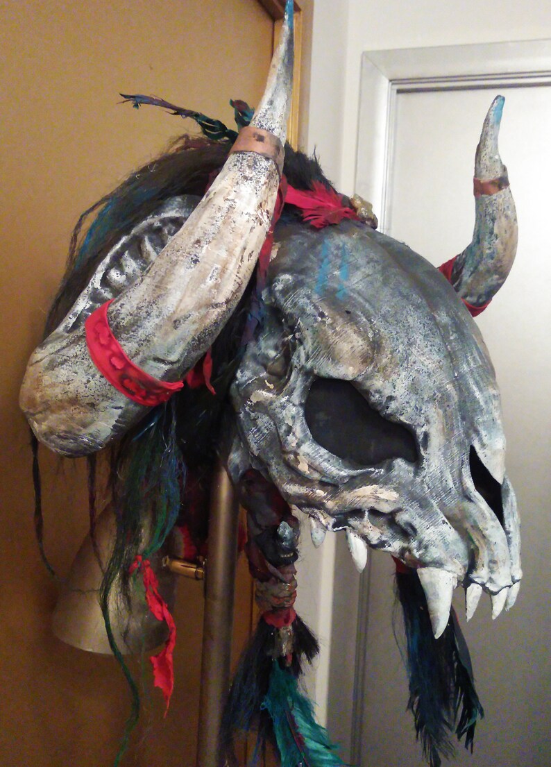 MONSTER HUNTER Inspired HELMET distressed Version: Cosplay Skull, Bone ...