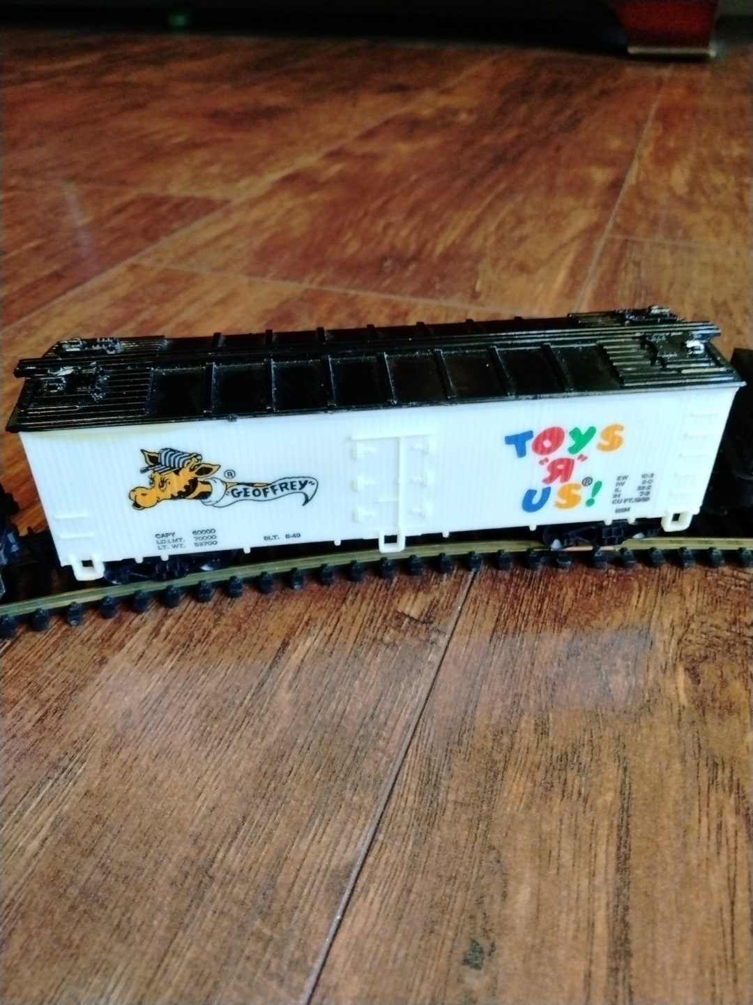 Vintage 1980's Toys R Us Train Set. Includes a Small Village. - Etsy