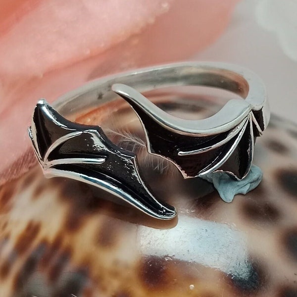 Wing Wedding Ring - Etsy