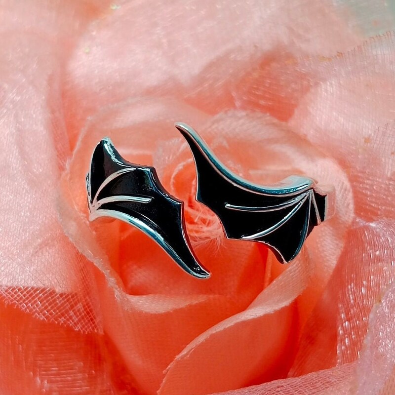 Wing Wedding Ring - Etsy