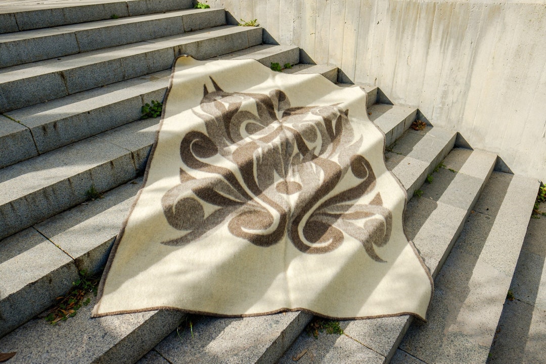 Warm Thick Soft 100% Raw Undyed New Pure Wool Blanket Natural Ivory ...