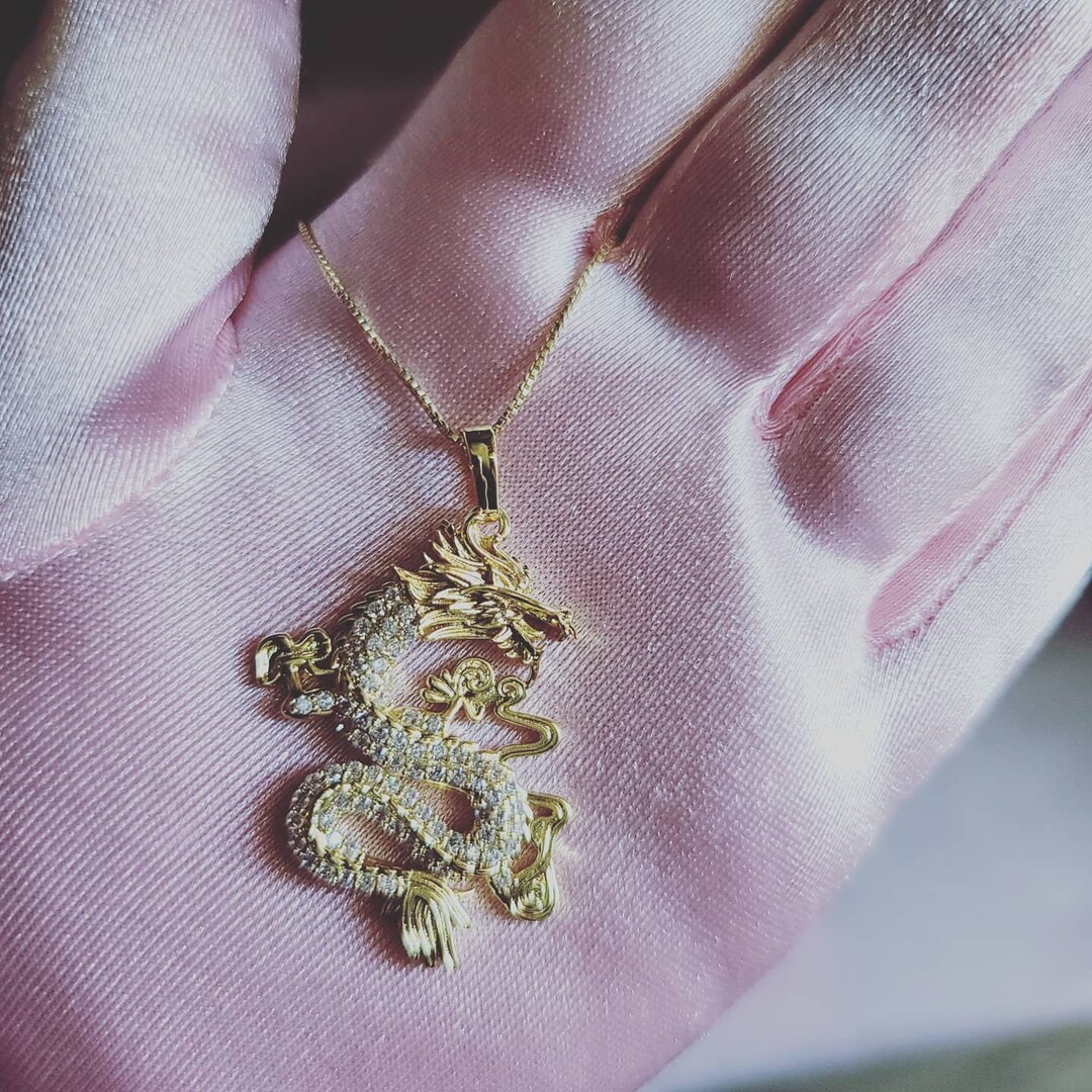 Bougie Breathing Fire Dragon Necklace - Etsy
