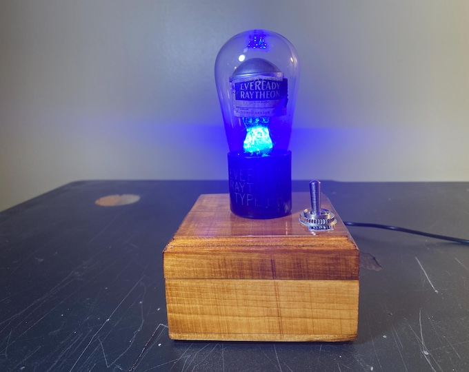 Eveready / Raytheon Vacuum Tube Night Light / Accent Light With Golden ...