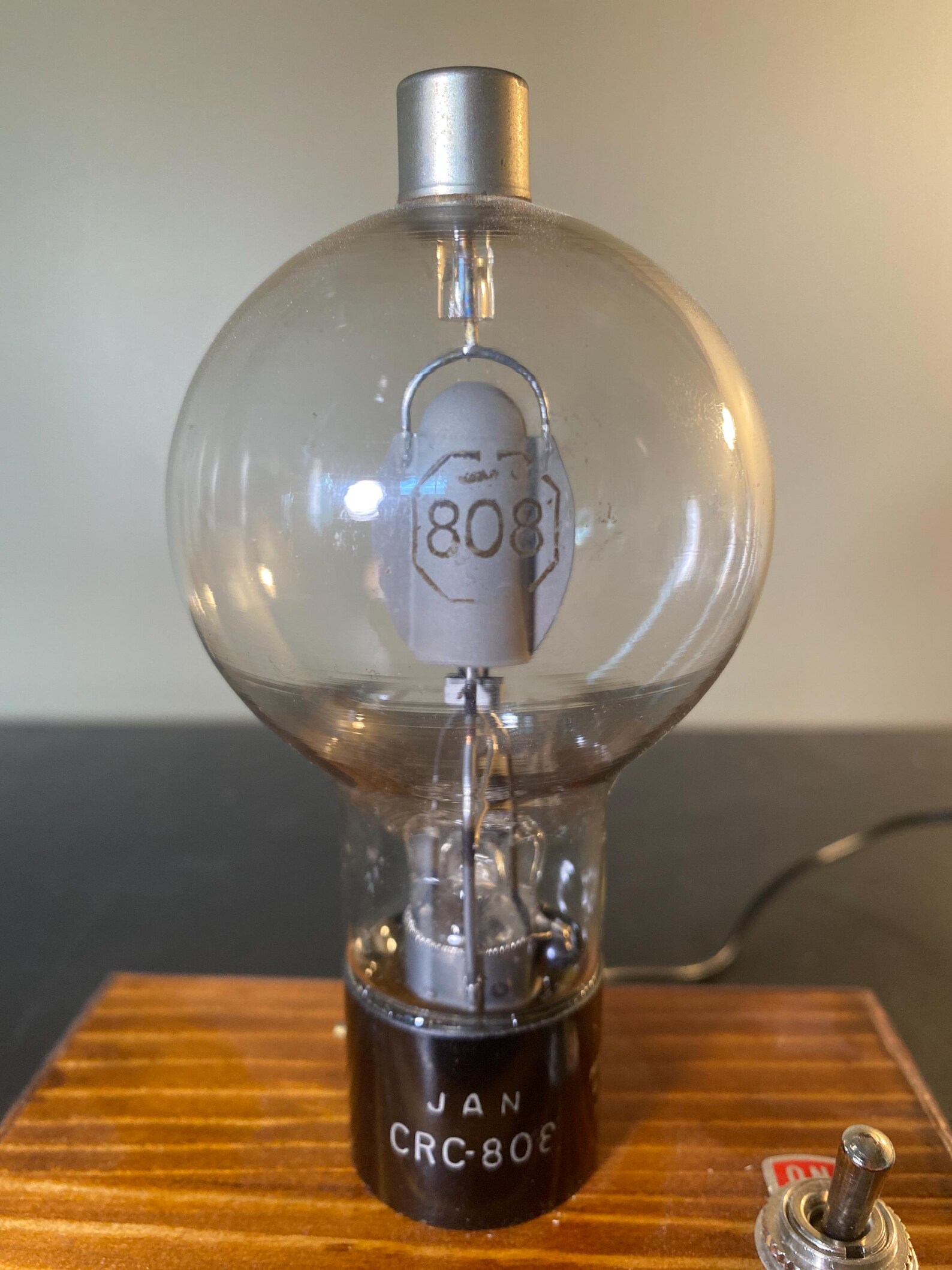RCA Radiotron CRC-808 Oversized Vacuum Tube Night Light / Accent Light ...