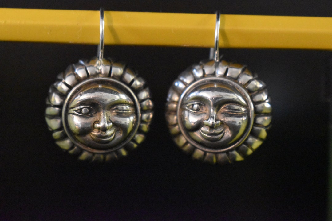 Vintage Barry Kieselstein-cord Full Moon Winking Sterling Earrings ...