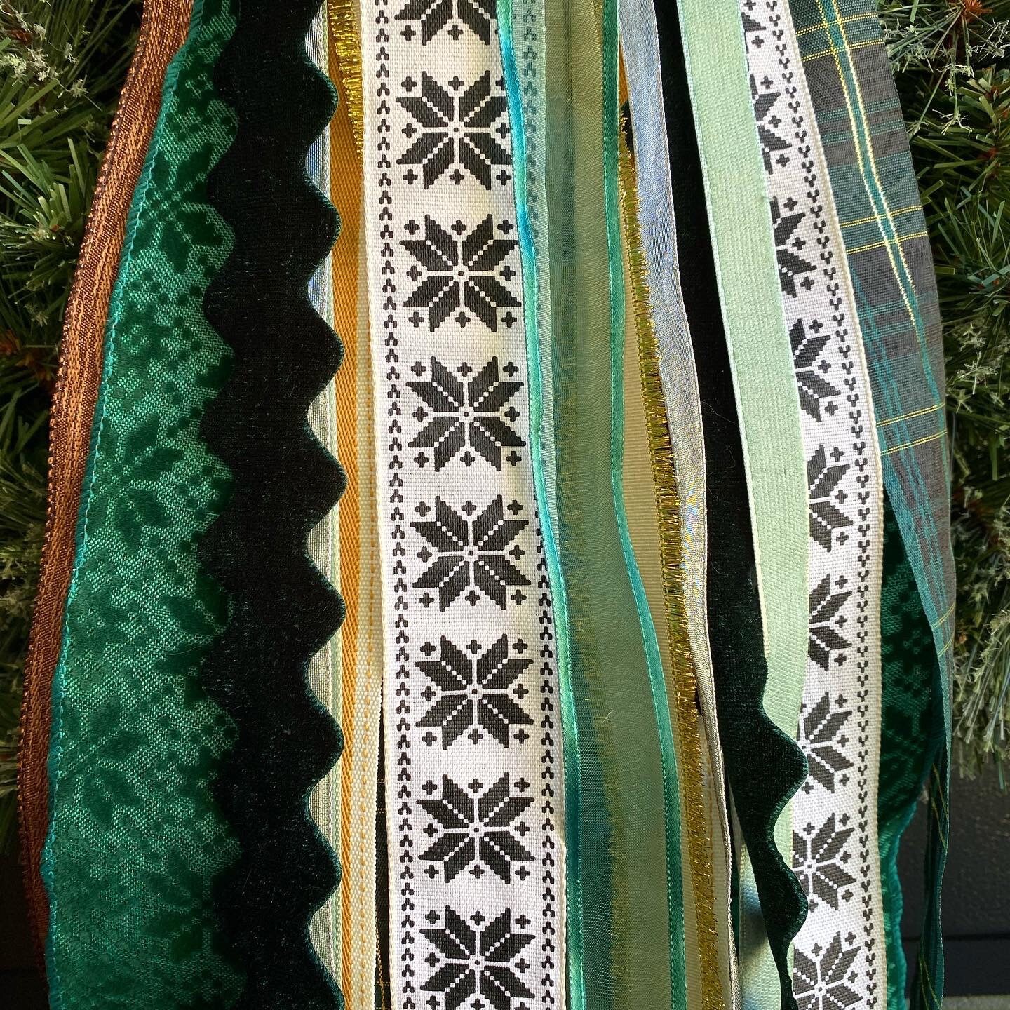 The Cozy Cabin Set Christmas Ribbon Set Gold Green Ribbon - Etsy