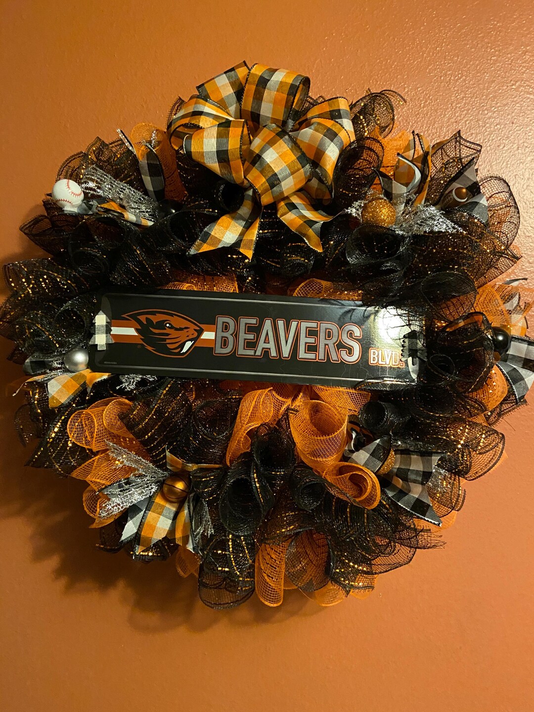 Front Door Beaver Wreath, OSU Go Beavers Wall Hanging, Polly Mesh and ...