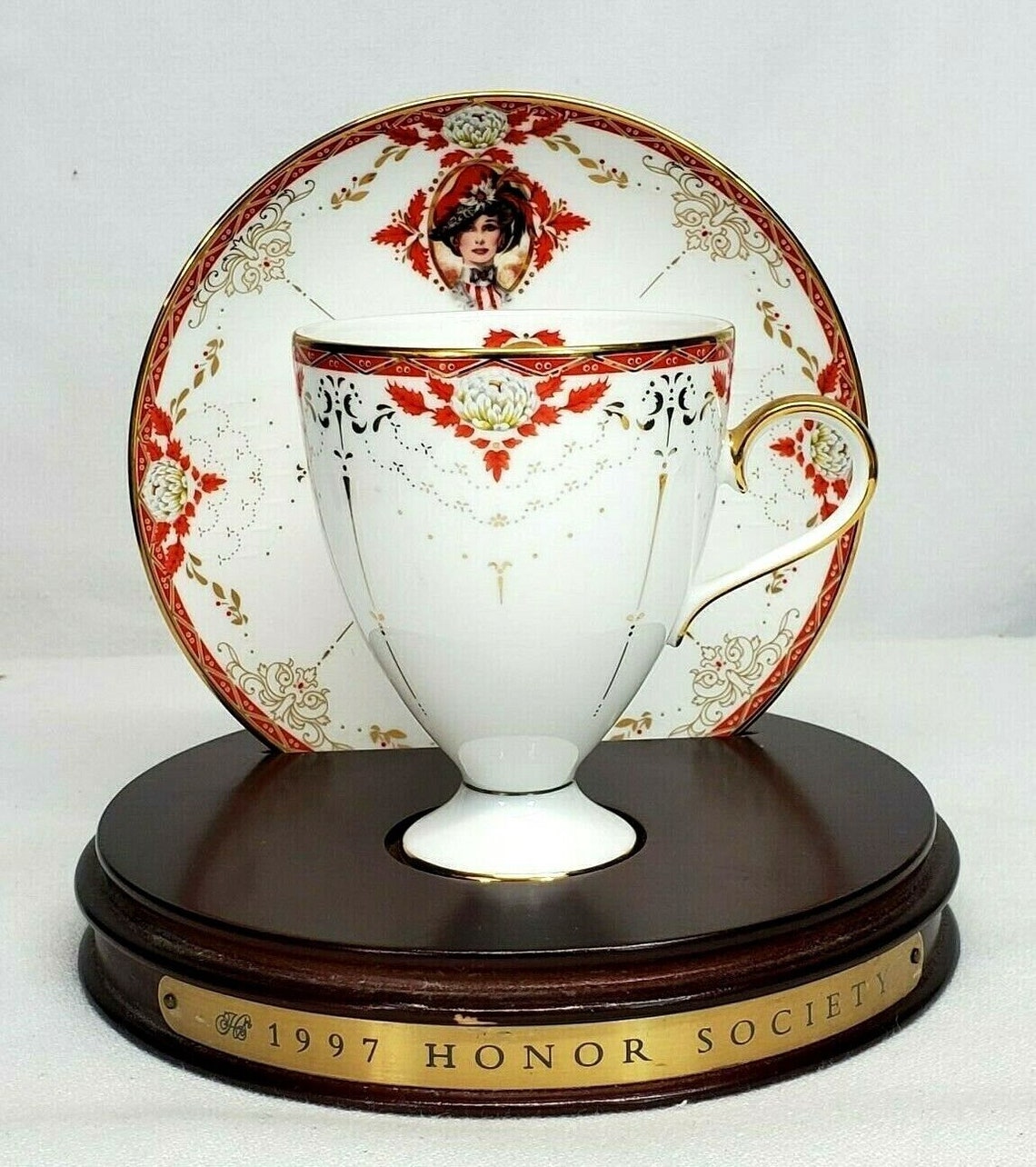 Avon Commemorative Honor Society Award 1997 MRS. P.F.E ALBEE Bone China ...