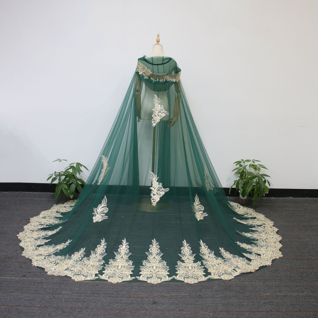 Green Hooded Bridal Veil, Gold Applique Chapel Veil, Vintage Forest ...