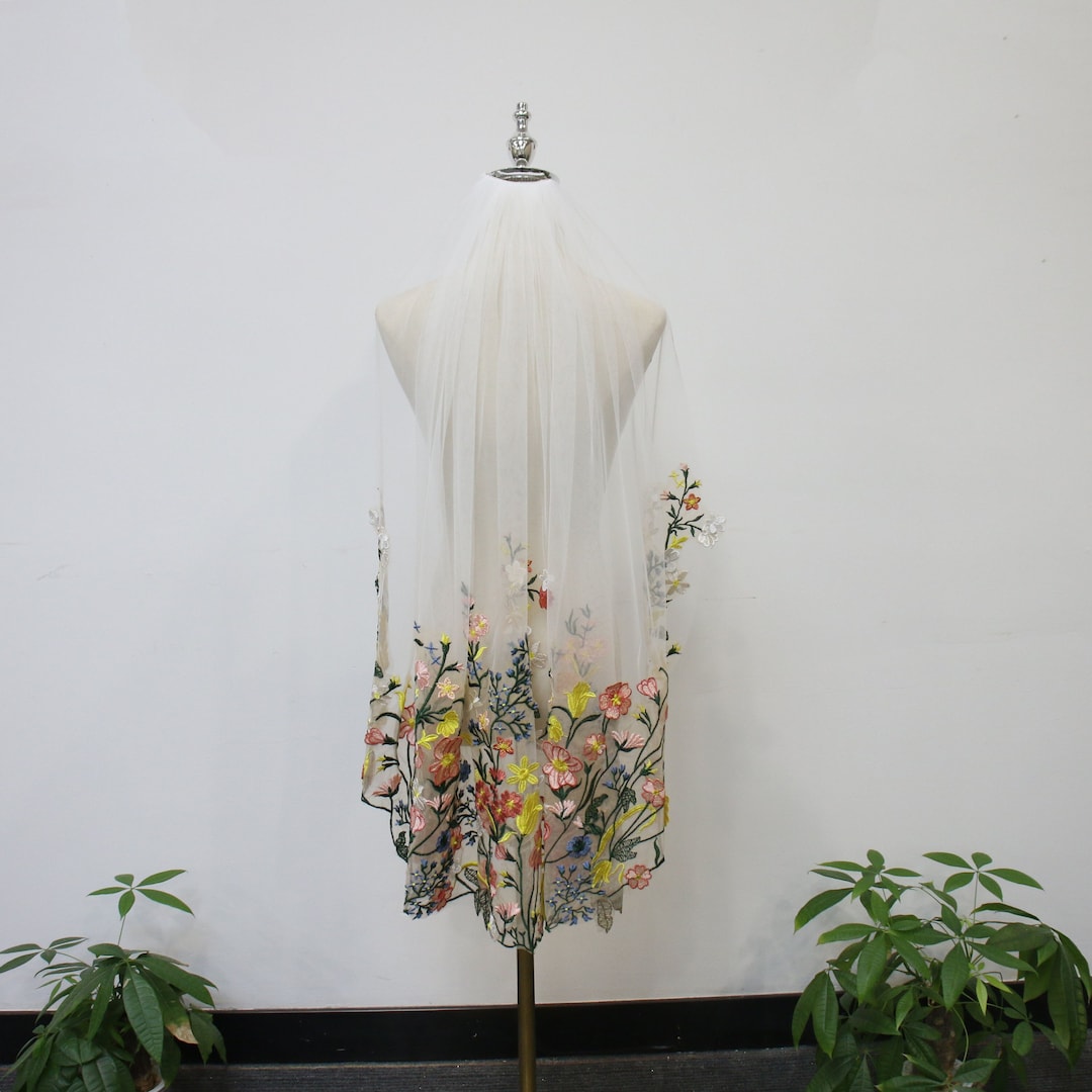 Floral Lace Wedding Veil, Vintage Bridal Veil, Colorful Flowers Veil ...