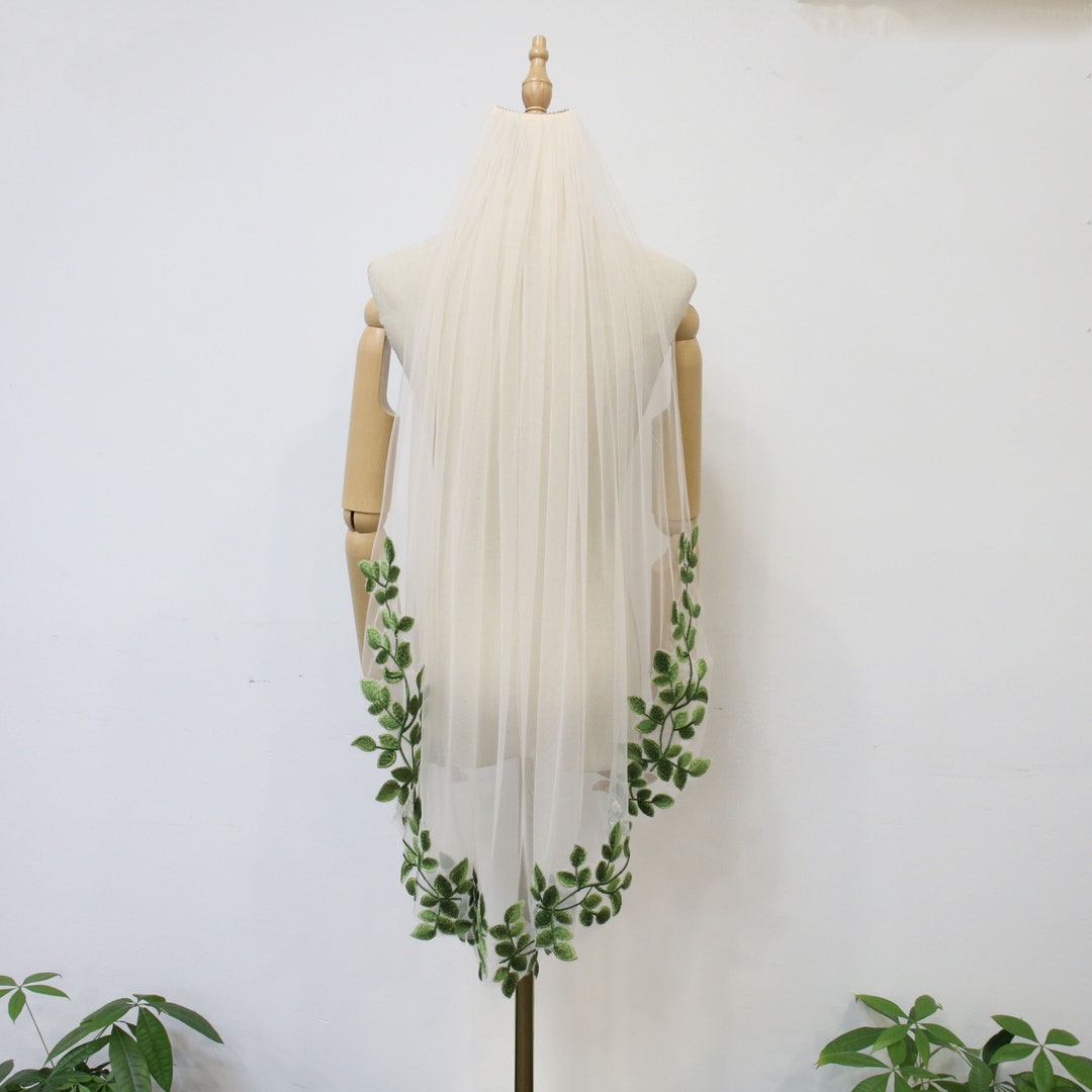 Green Leaf Wedding Veil, Bridal Forest Wedding Veil, Short Fingertip ...