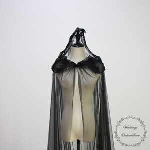 Black Lace Hooded Bridal Veil, Gothic Wedding Veil, Floral Applique ...