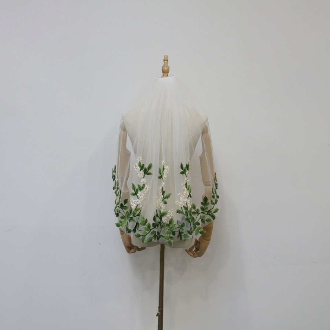 Floral Lace Wedding Veil, Green Leaf Bridal Veil, Floral Short Elbow ...