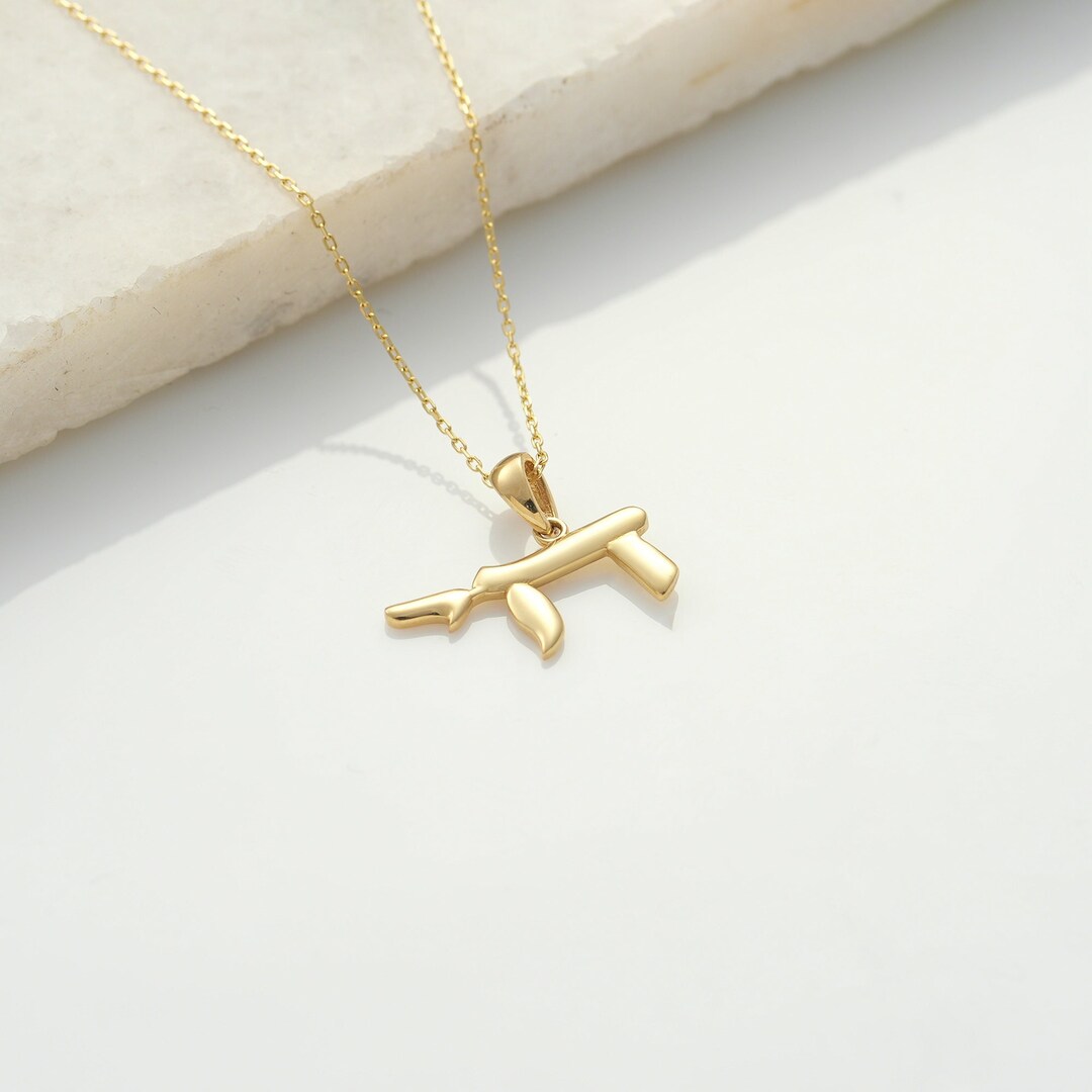 Elegant Chai Pendant 14K Solid Gold Handcrafted Gold Judaica Jewelry ...