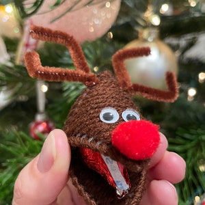 Plastic Canvas Santa, Snowman, Reindeer, Nutcracker, Elf Squeezie ...