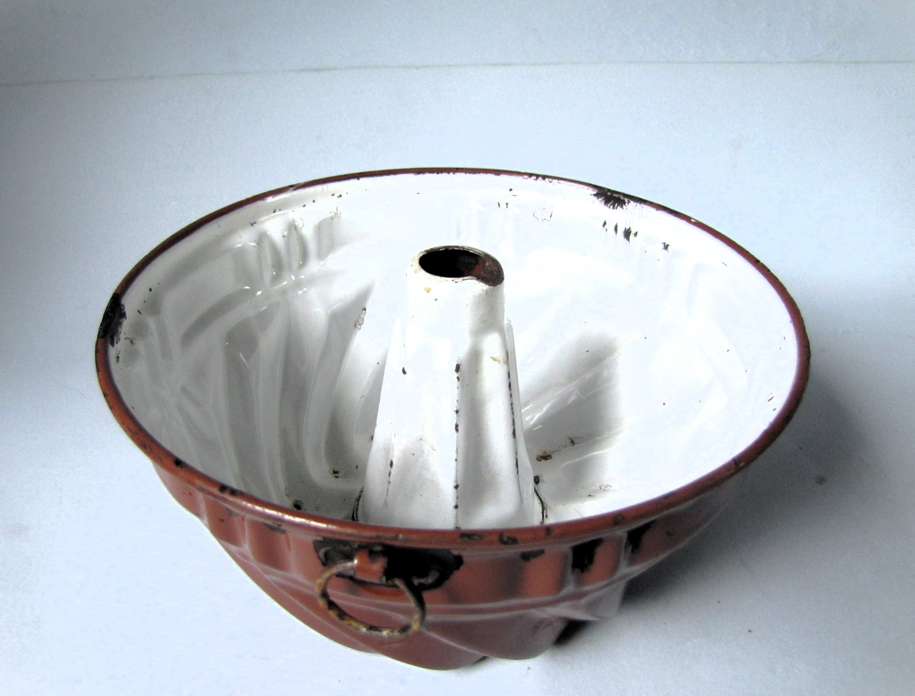 Alte antike Emaille Backform Kuchenform Weiß / Braun - Etsy.de