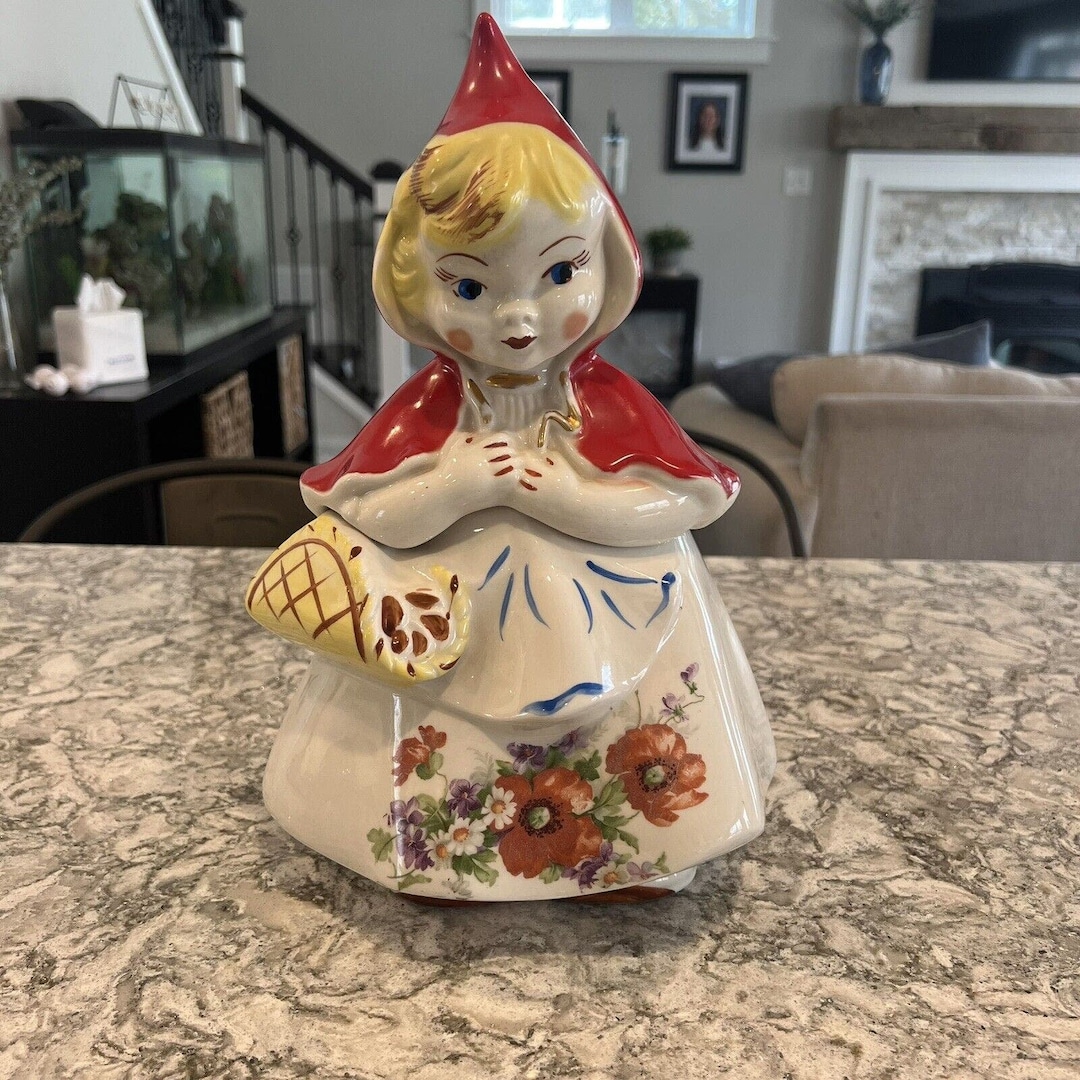 Vintage Hull Pottery Little Red Riding Hood Cookie Jar #135889 RARE - Etsy
