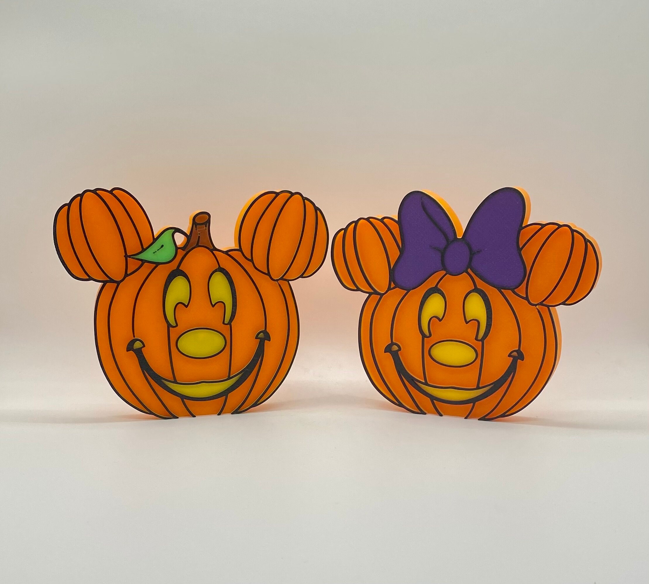 Minnie Mouse Pumpkin Face