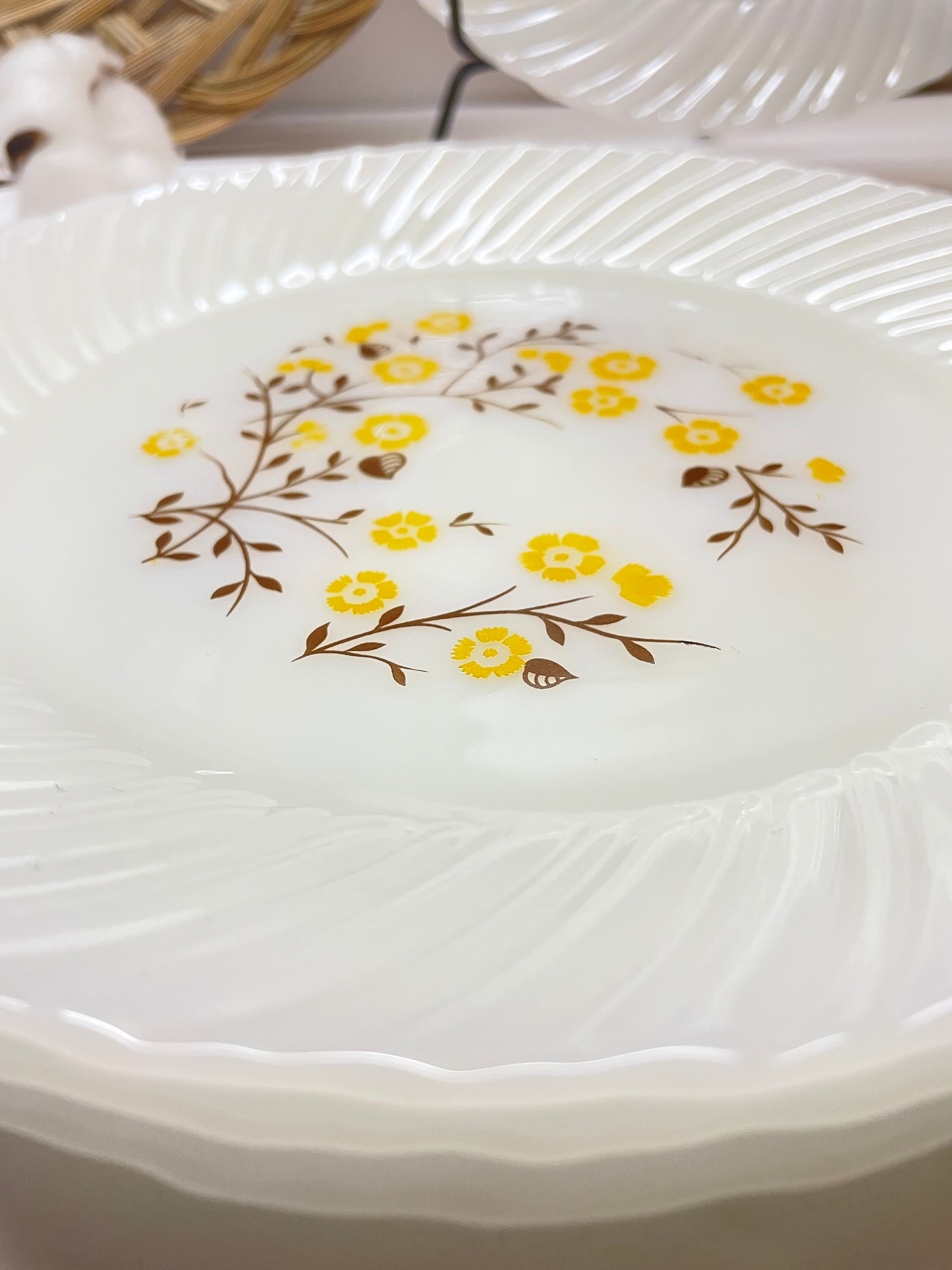 Set of 4 Vintage Termocrisa Milk Glass Dinner Plates Glass | Etsy