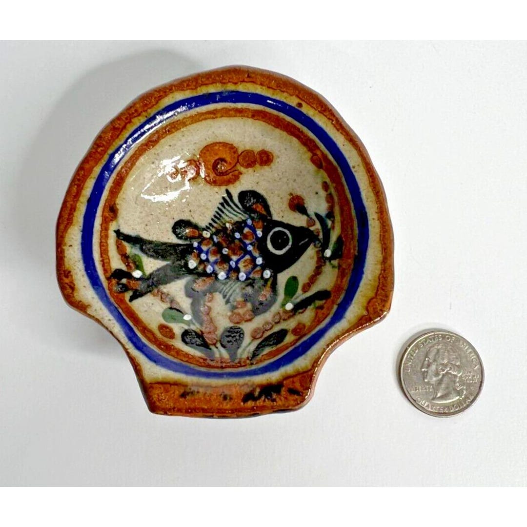 Small Art Pottery Shell Shaped Trinket Sauce Dish Hand Painted Fish ...