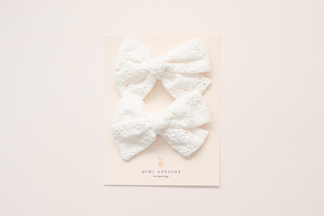 NEW** WHITE Floral Eyelet PIGTAIL Bow Set, Piggy Girl Hair Bow ...