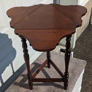 RARE Find! Unique MCM Small 3 Leaf Drop Leaf Walnut Side Table, Plant ...