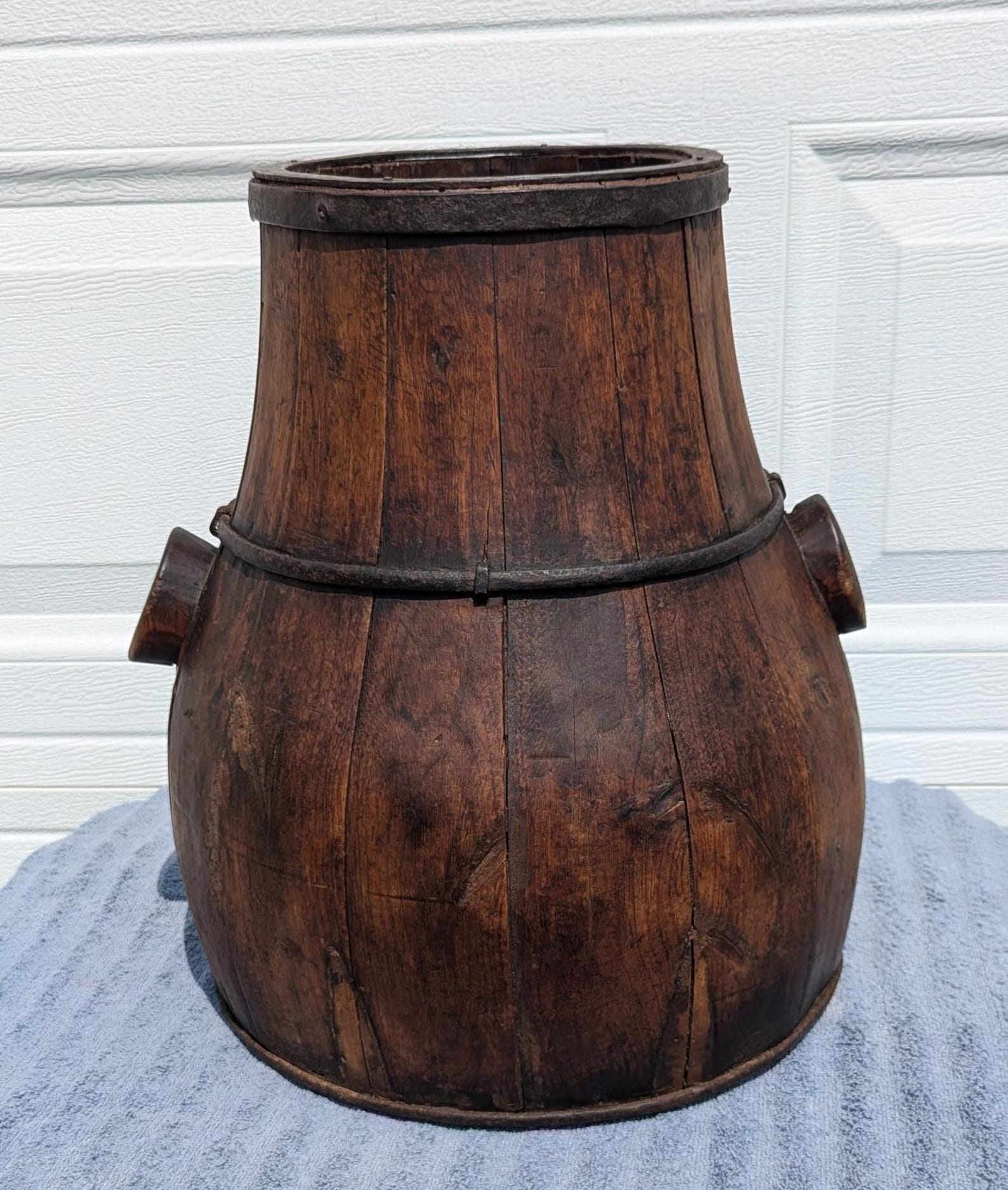 Fantastic RARE Find Amazing Hand Carved Pear Shaped, Solid Wood, Grain ...