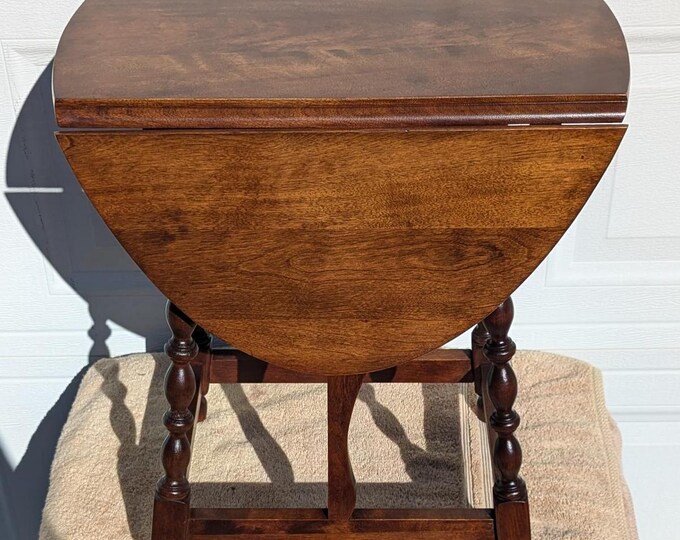 RARE Find! Gorgeous Antique Hand Carved Colonial Drop Leaf Table With ...