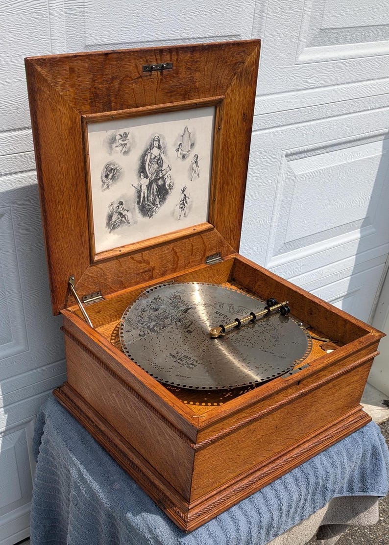 Museum Find! Fantastic 1880's Ornate Regina Hand Carved Oak Music Box ...