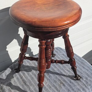 Fantastic Find Beautiful Ornate Hand Crafted Mahogany Piano Stool With ...