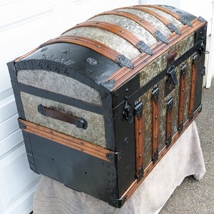 RARE Museum Find! Stunning 1800's Wood and Tin Immigrant Steamer Trunk ...
