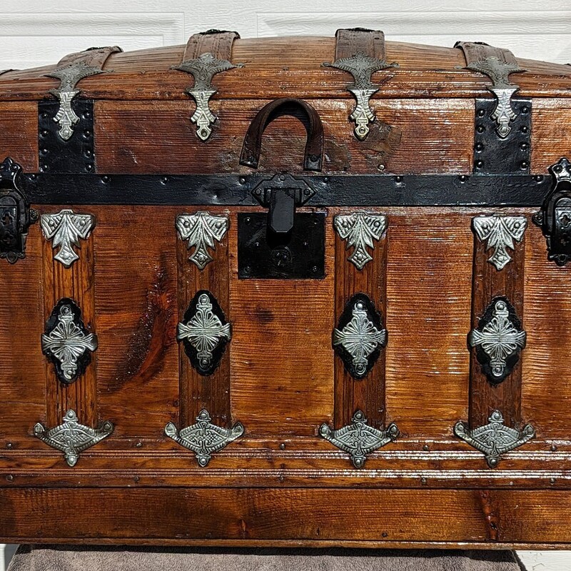 Antique Steamer Trunk - Etsy
