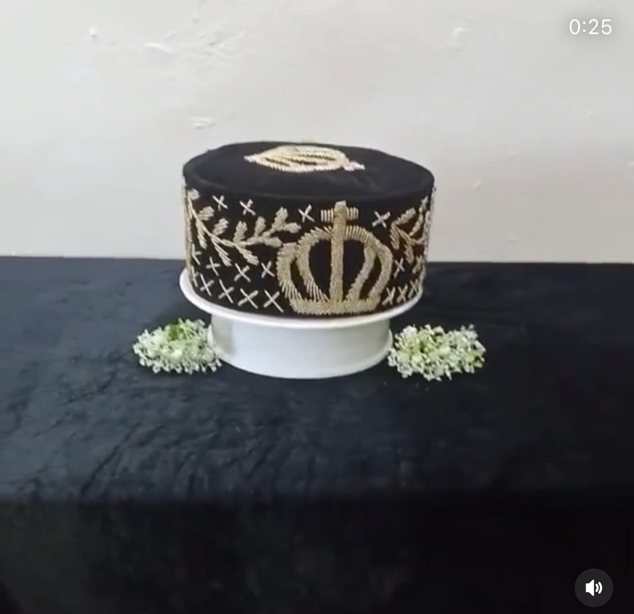 African Chieftaincy Wedding Hat. Nigerian/african Traditional Wedding ...