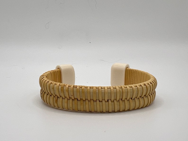 1/2 Nantucket Basket Bracelet With Acrylic End Caps - Etsy