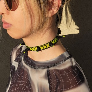 Ripples Rubber Spike Choker (UV Reactive, Necklace, Artwear, Rave ...