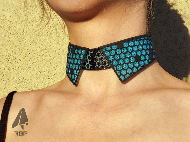 Hexin Collar UV Blue - Rubber Ravewear (choker, Necklace, Artwear ...