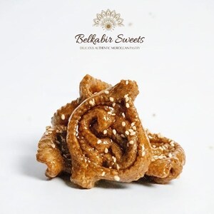 Authentic Moroccan Chebakia Cookies: Sesame, Honey, Ramadan Treat - Etsy