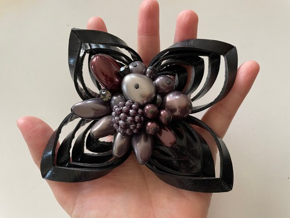 Max mara brooch store
