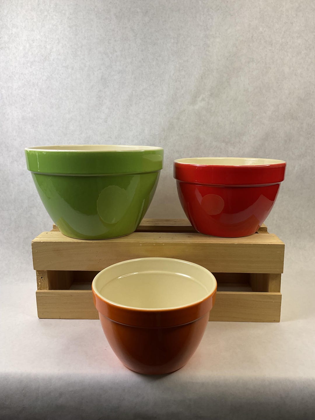 Vintage Crate and Barrel Retro Colored Nesting Mixing Bowls (3) - Etsy