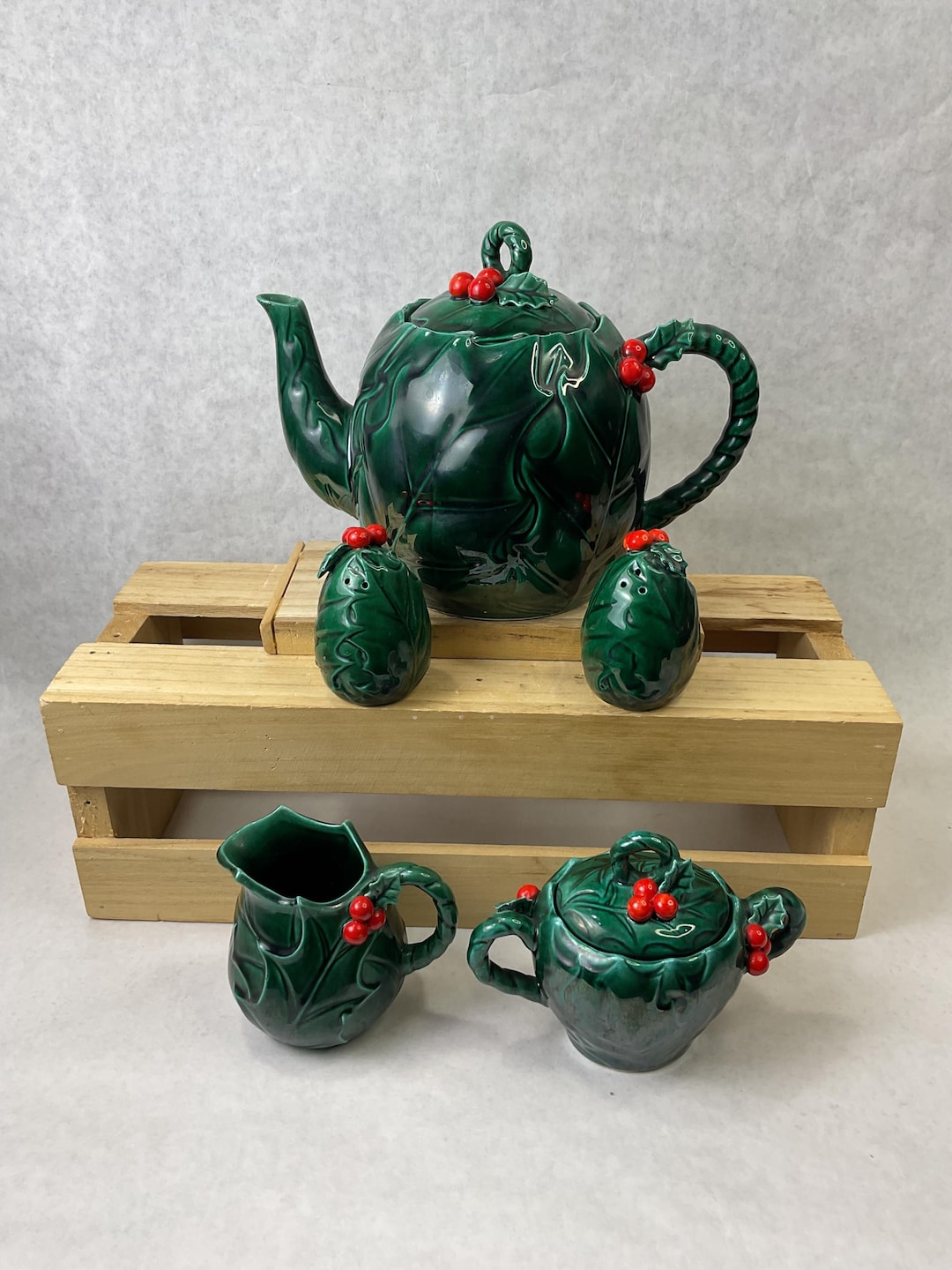 Vintage Lefton Holly Berry Leaf Teapot Set - Etsy