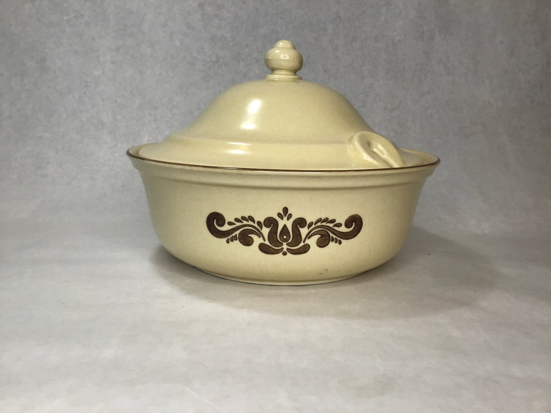 Pfaltzgraff Round 3 Qt Tab Handle Covered Casserole Dish - Etsy