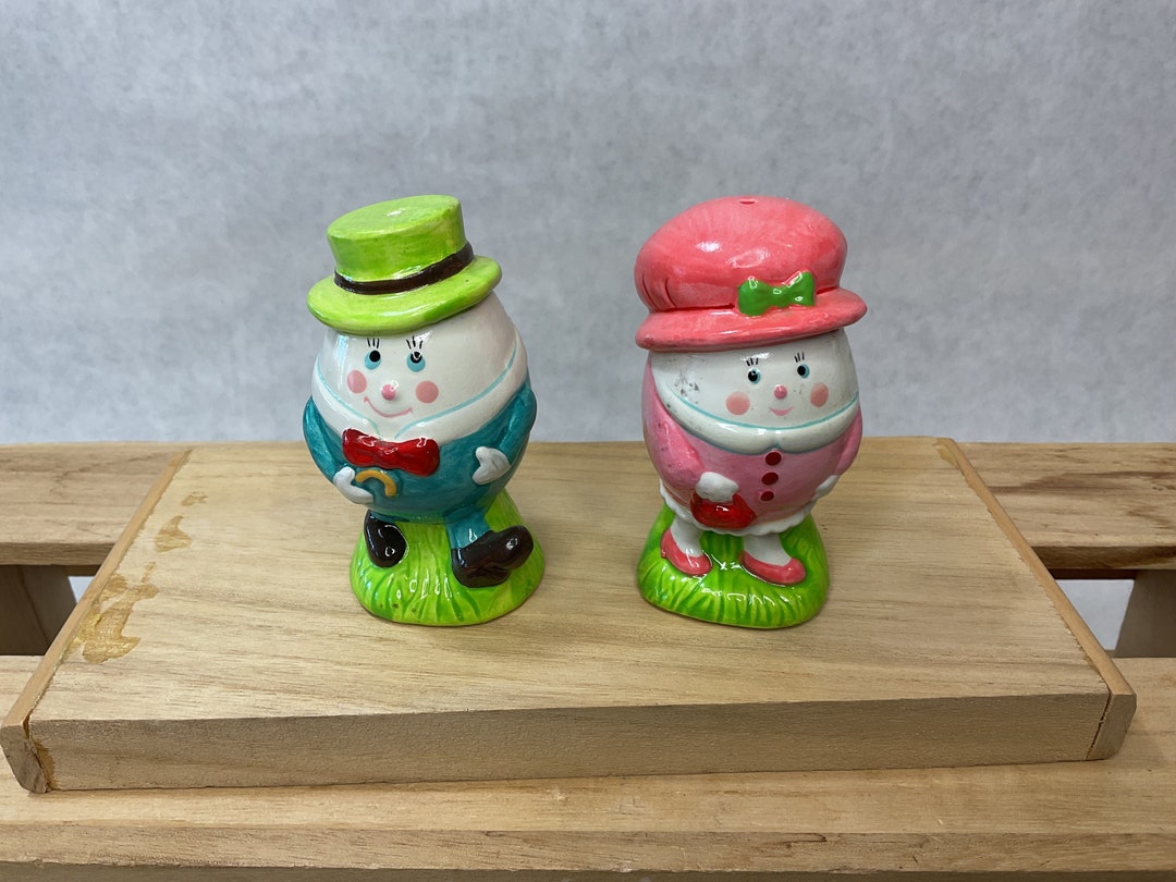Vintage Plastic Humpty Dumpty and His Lady Friend Brightly Clad in ...