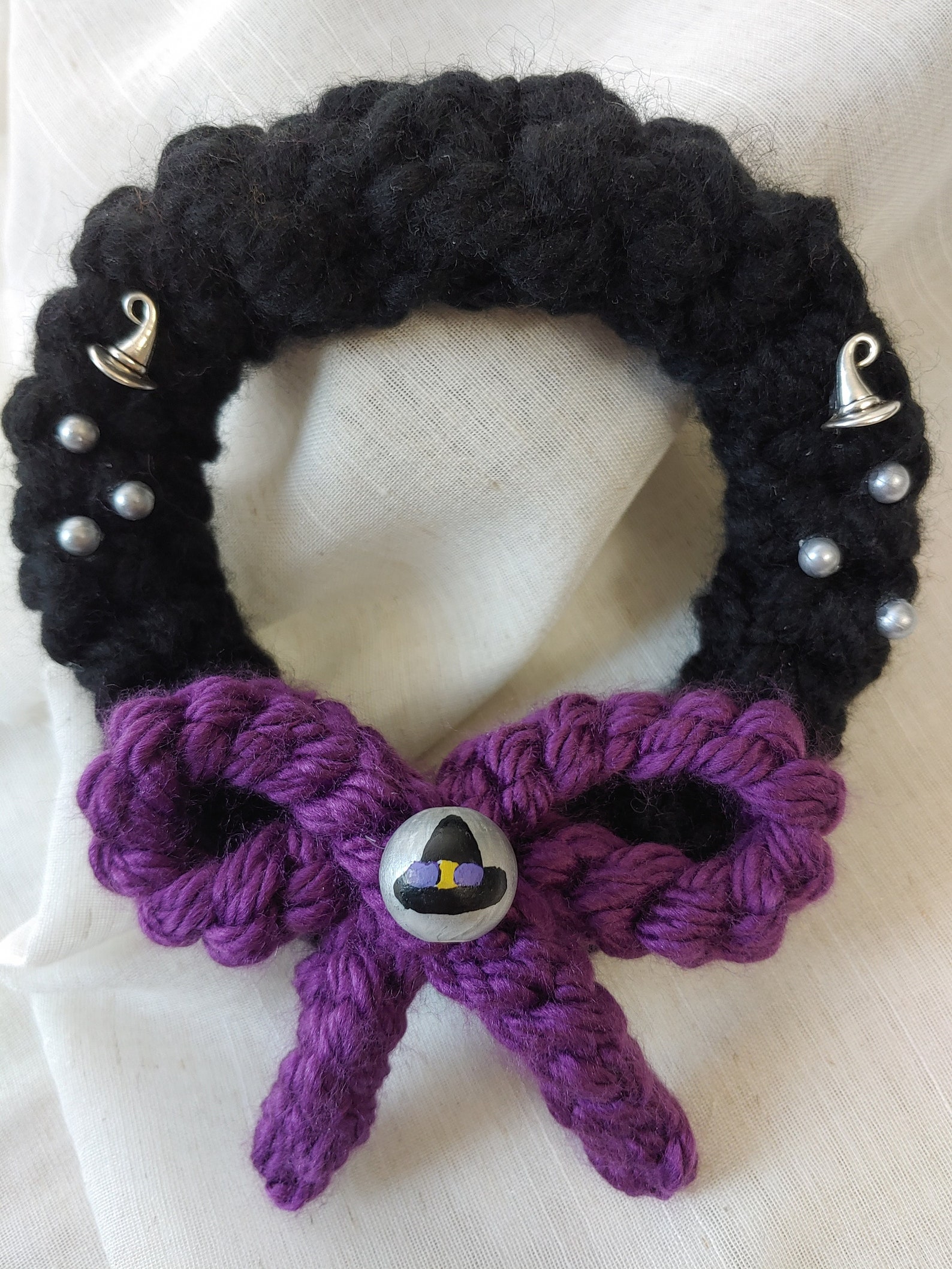 Halloween Wreath, Crochet, Witch Hat, Cute Halloween, FOTH, Wall Decor ...