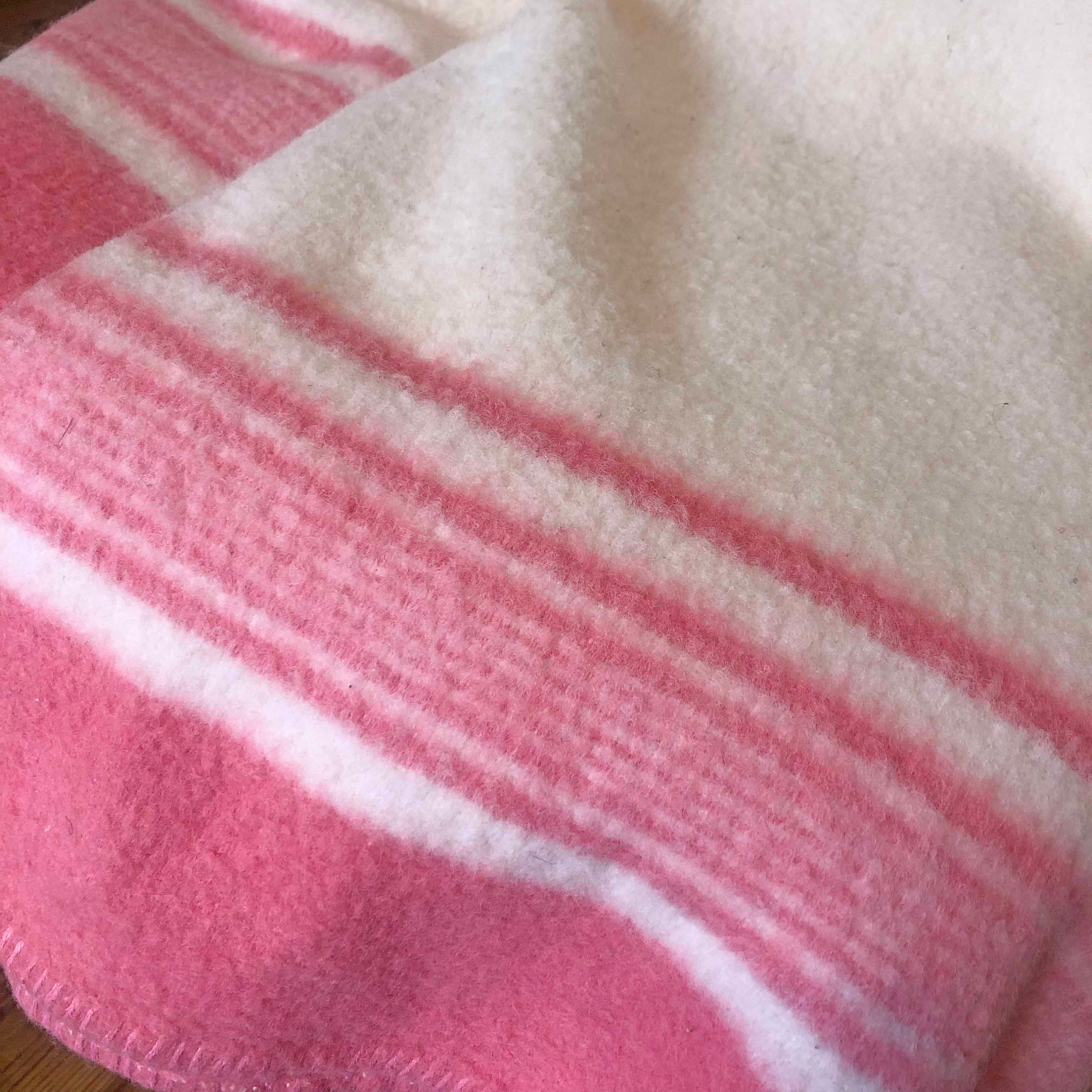 Vintage Cream and Pink Pure Wool Witney Blanket - Etsy