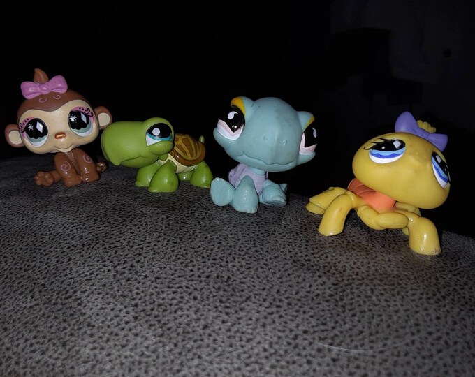 LPS Littlest Pet Shop 1211 Dachshund Hasbro Collector Toys LPS Pets & a ...