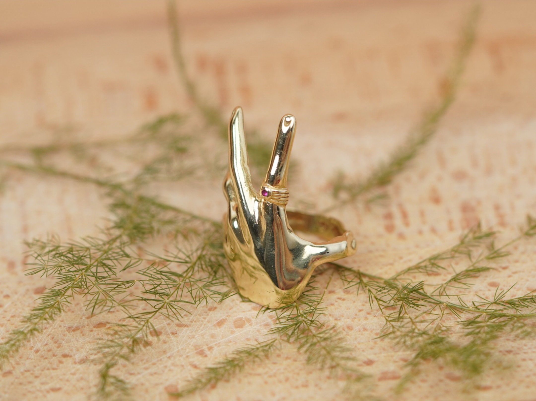 Vintage 16k Solid Gold Hand Ring With Ruby Vintage Statement - Etsy