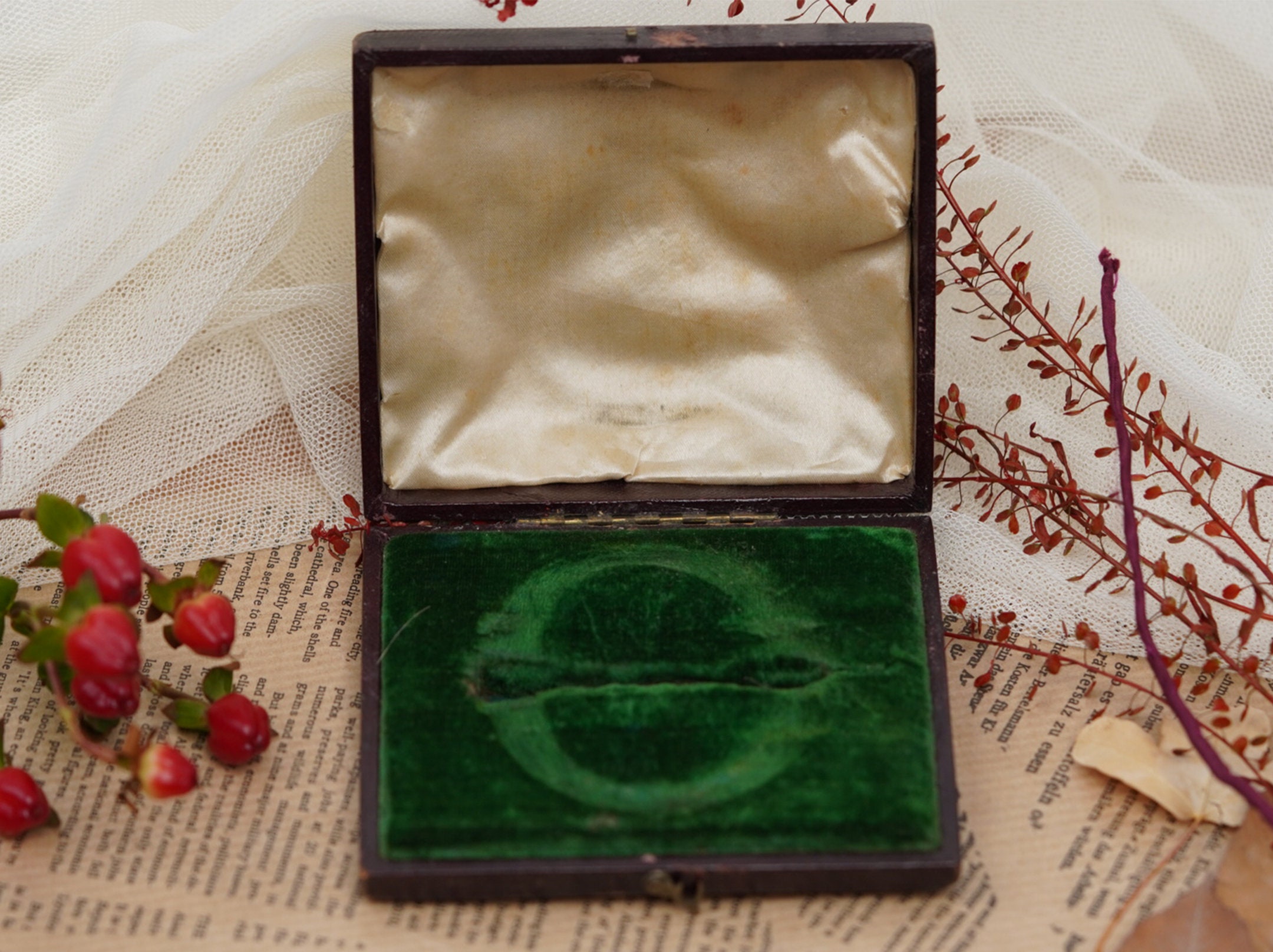 Antique Leather Brooch Box, Antique Presentation Box, Antique Leather ...