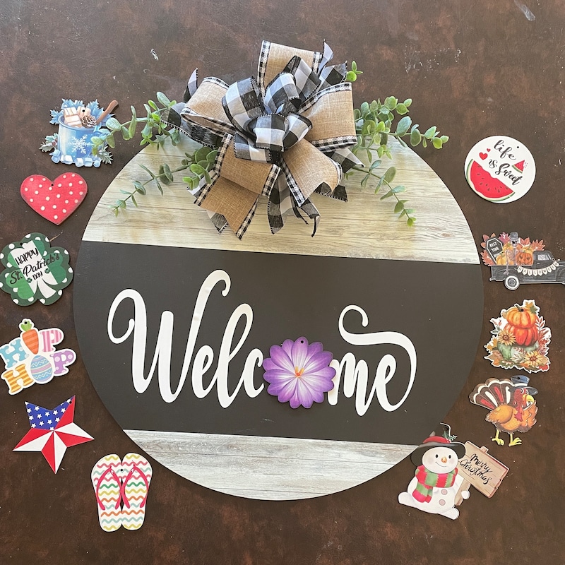 Seasonal Door Hanger - Etsy