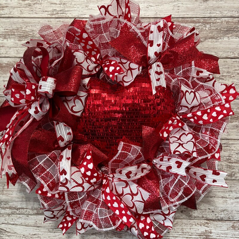 Red Metal Wreath for Door - Etsy