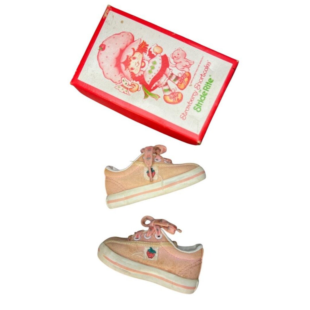 Vtg 80s Strawberry Shortcake Stride Rite Lace up Sneakers Sz 4 Pink ...